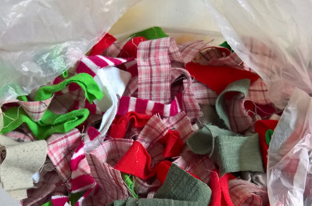 5 Step Instructions for Making A Rag Rug – Blue Pigeons